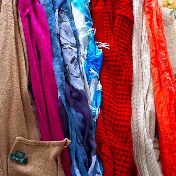 Accessories | 7 Scarves | Poshmark